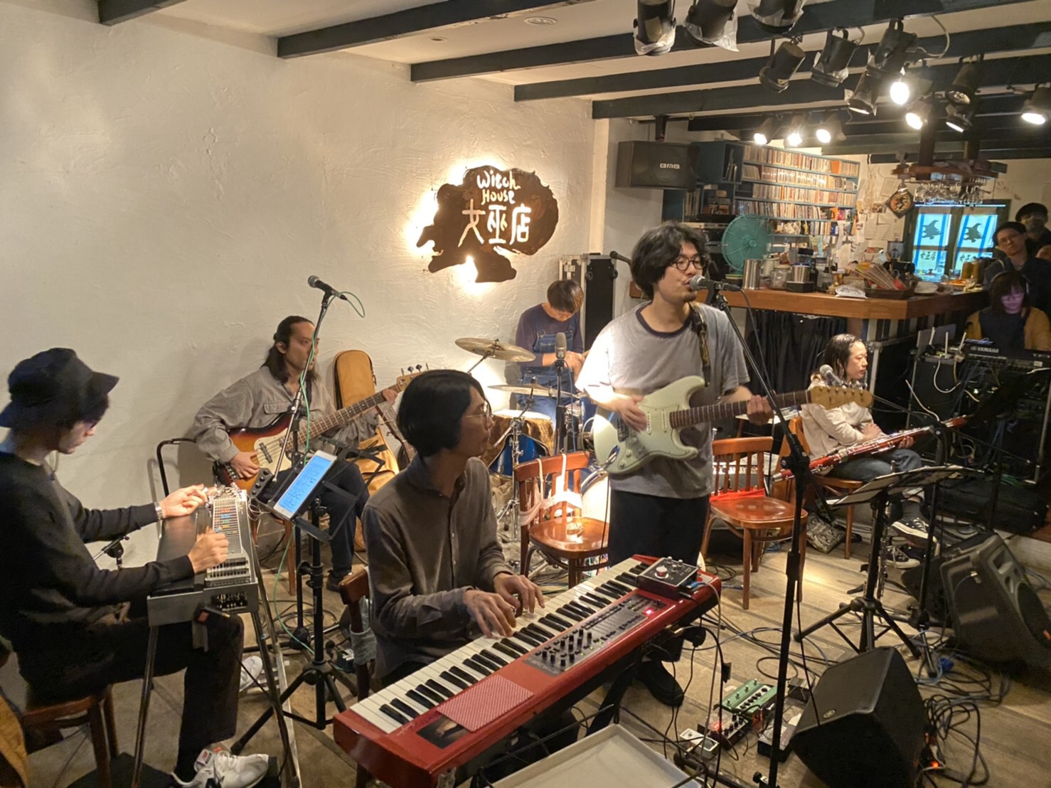 第3回台湾ライヴも大盛況！菅原慎一が選ぶ、改めて聴きたいアジアポップのベスト・ディスク10 | TURN